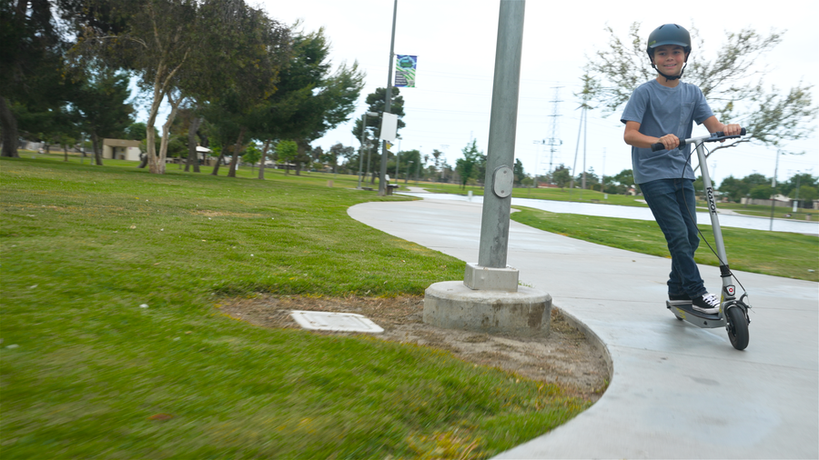 Razor Powercore Electric Scooters | Official Online Store | Razor Australia